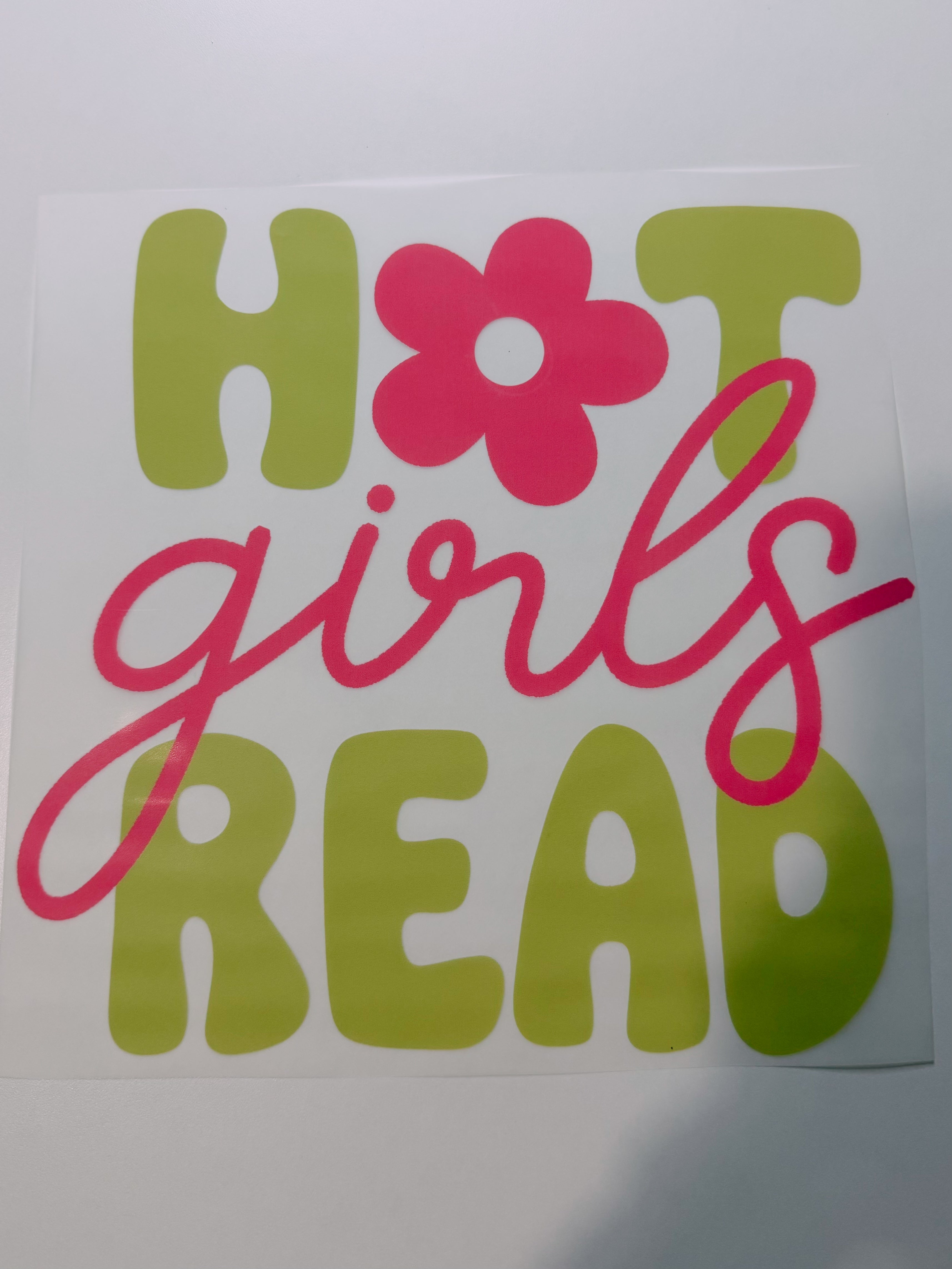 Hot girls Transfer – Lav and Mae
